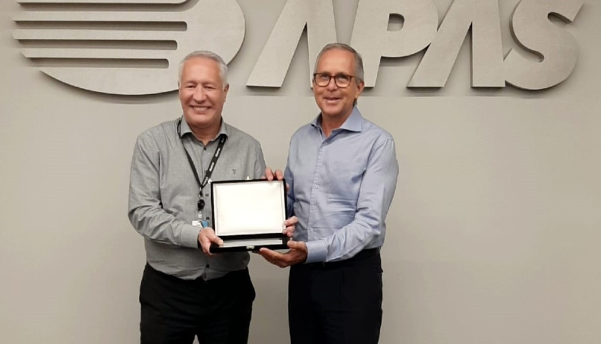 Superintendente da APAS recebe homenagem para celebrar os 25 anos ...