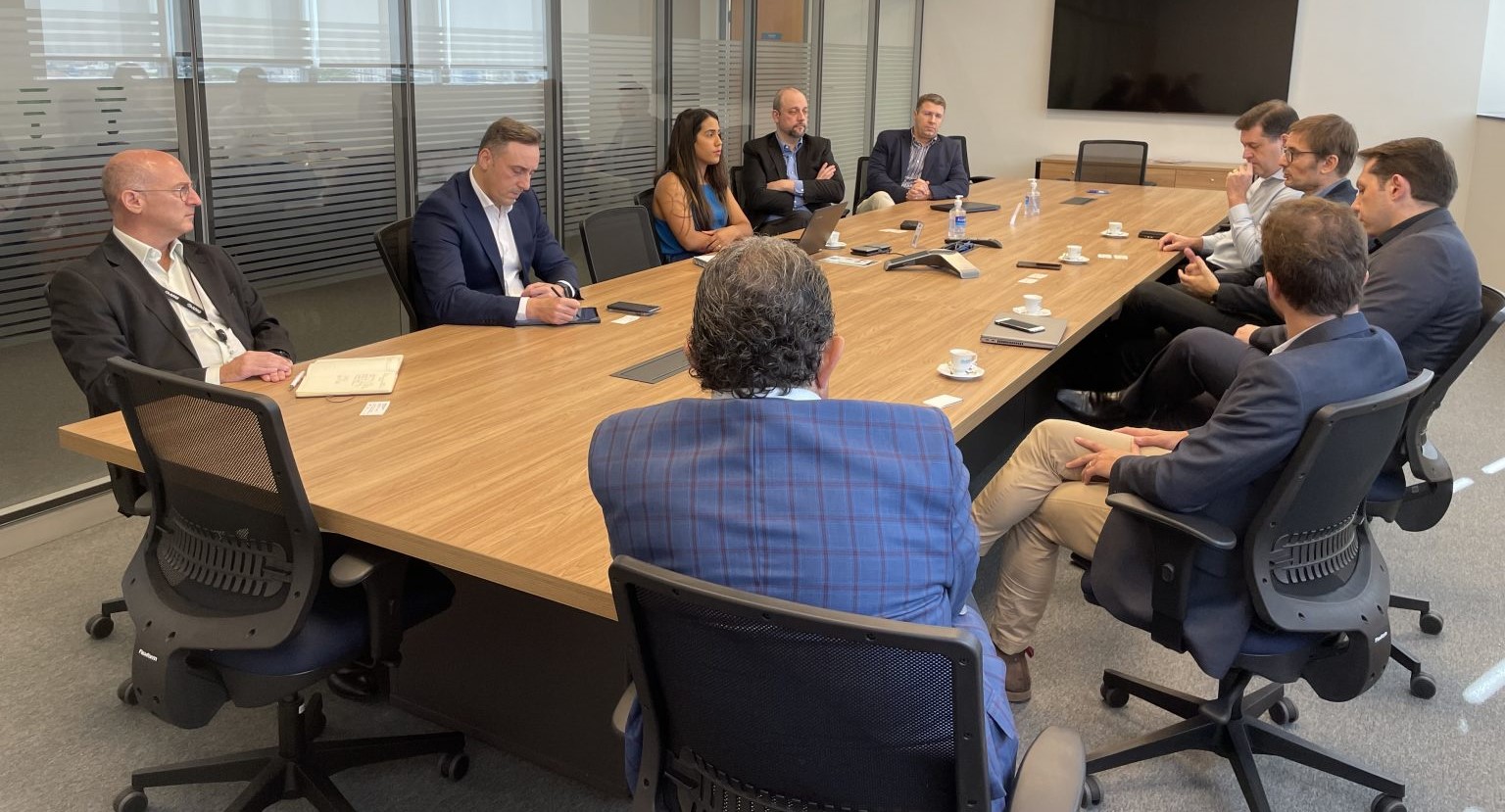 APAS realiza reunião com o grupo de investimentos argentino Werthein ...