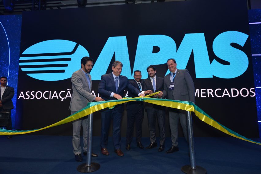 Dezenas de autoridades prestigiam Solenidade de Abertura e visitam a ...