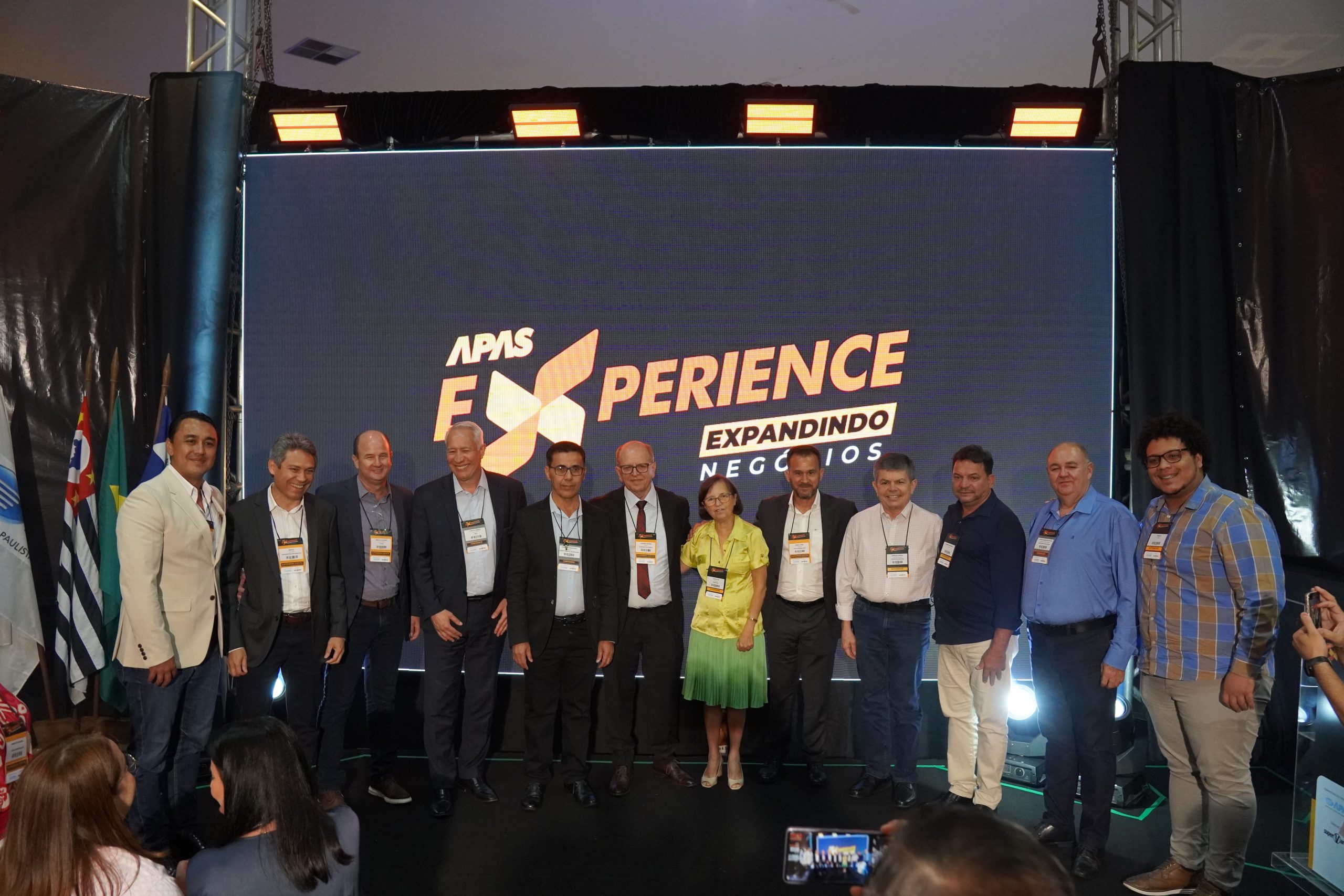APAS Experience reúne supermercadistas, fornecedores e autoridades de ...